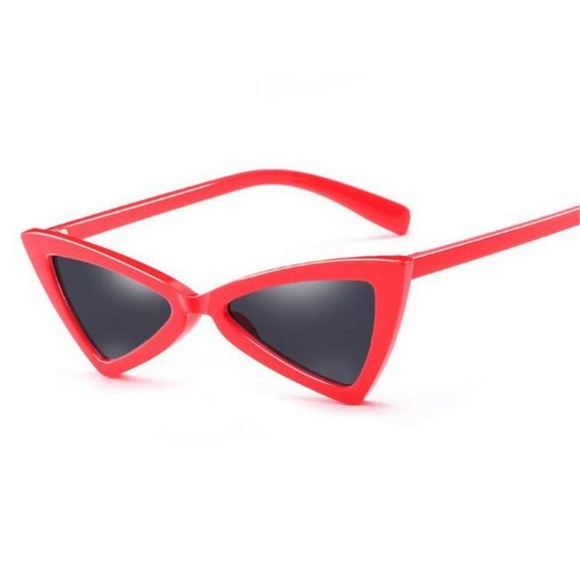 Hot2own Boutique | Accessories | Retro Cat Eye Black Triangle Frame ...